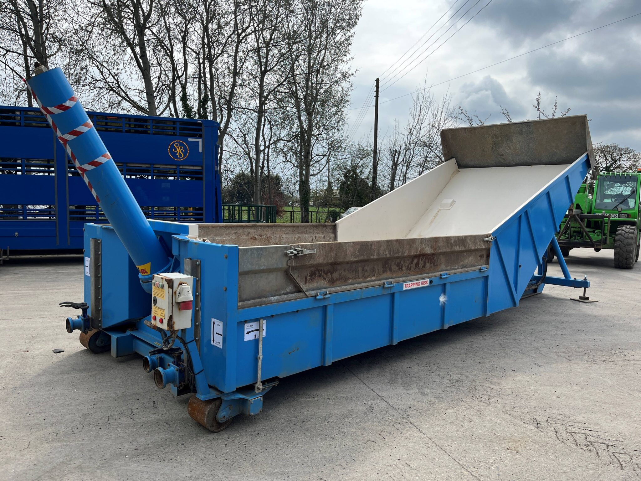 Simon Moos High-Tip - Dexter Watson