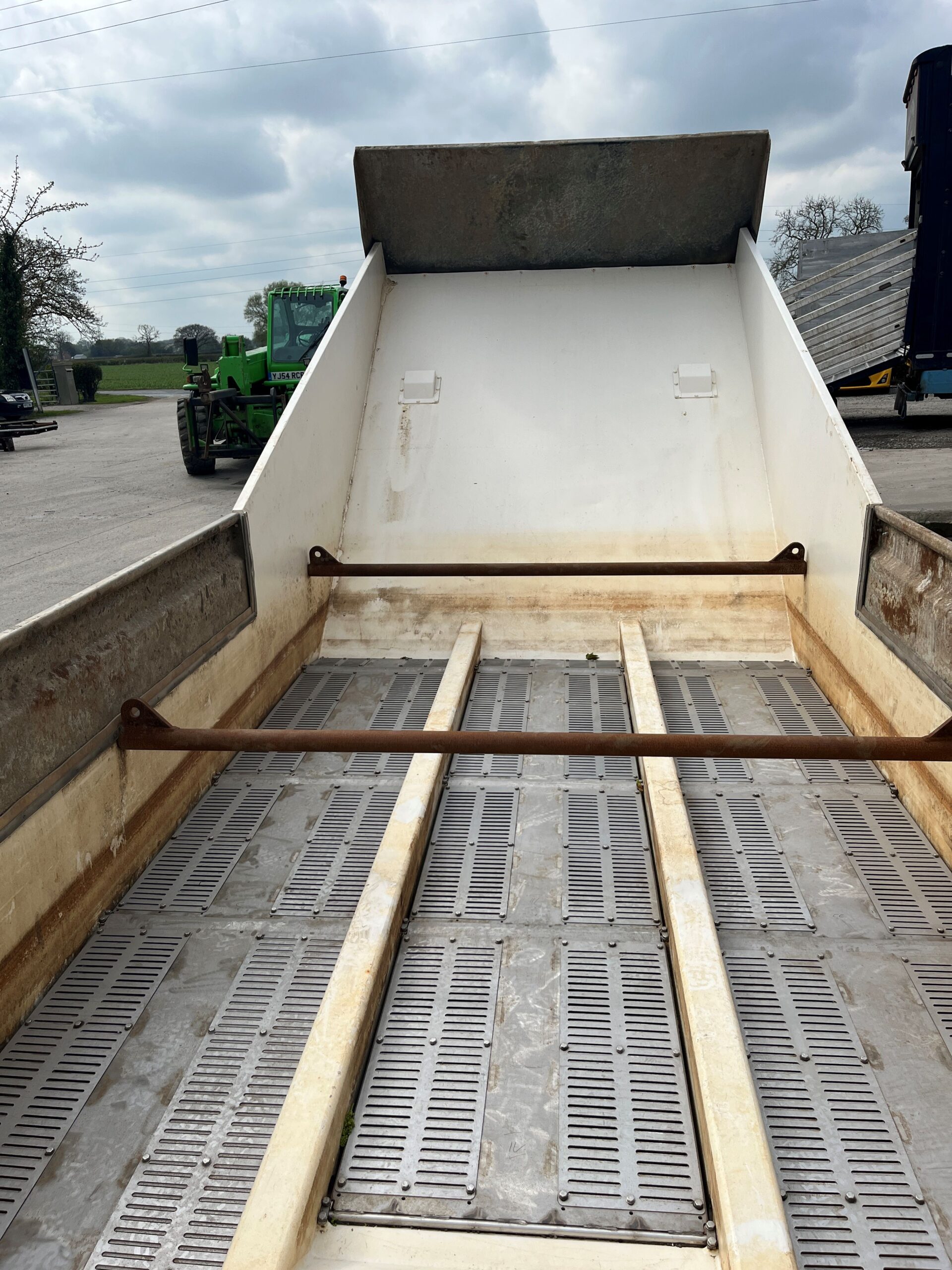 Simon Moos High-Tip - Dexter Watson